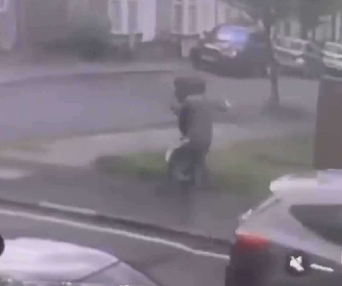 Girl, 17, Stabbed In Neck In Brierfield; Man Arrested - Britannia Daily
